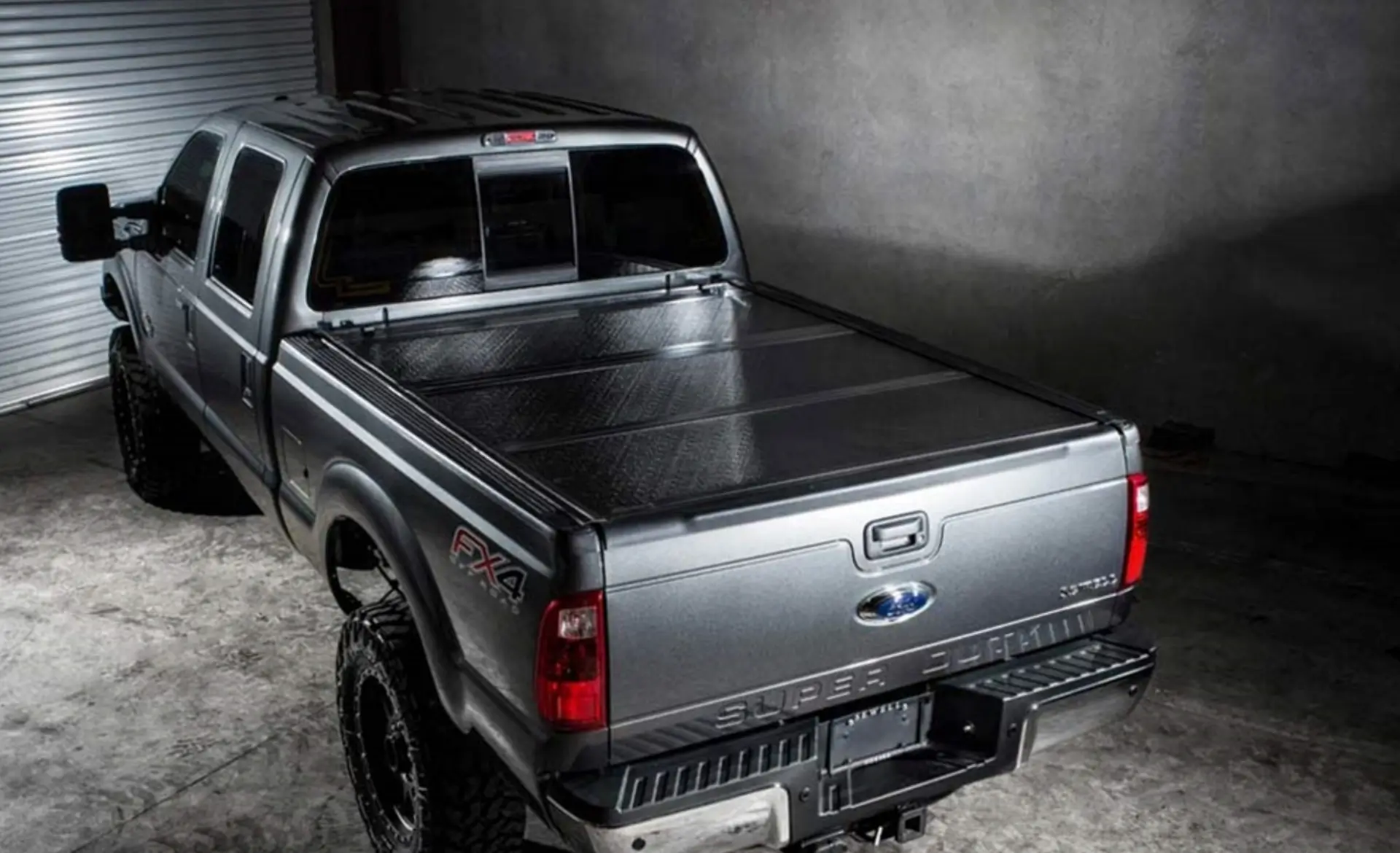 UnderCover Tonneau Covers Website - Hard Folding & One-Piece